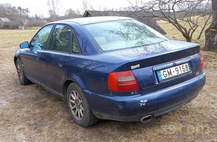 Ауди А4 1998 в Даугавпилс, объемом двигателя 2.40 л и пробегом 370 тыс. км за 900 €, фото 5 на AUTOMOTO.COM.LV