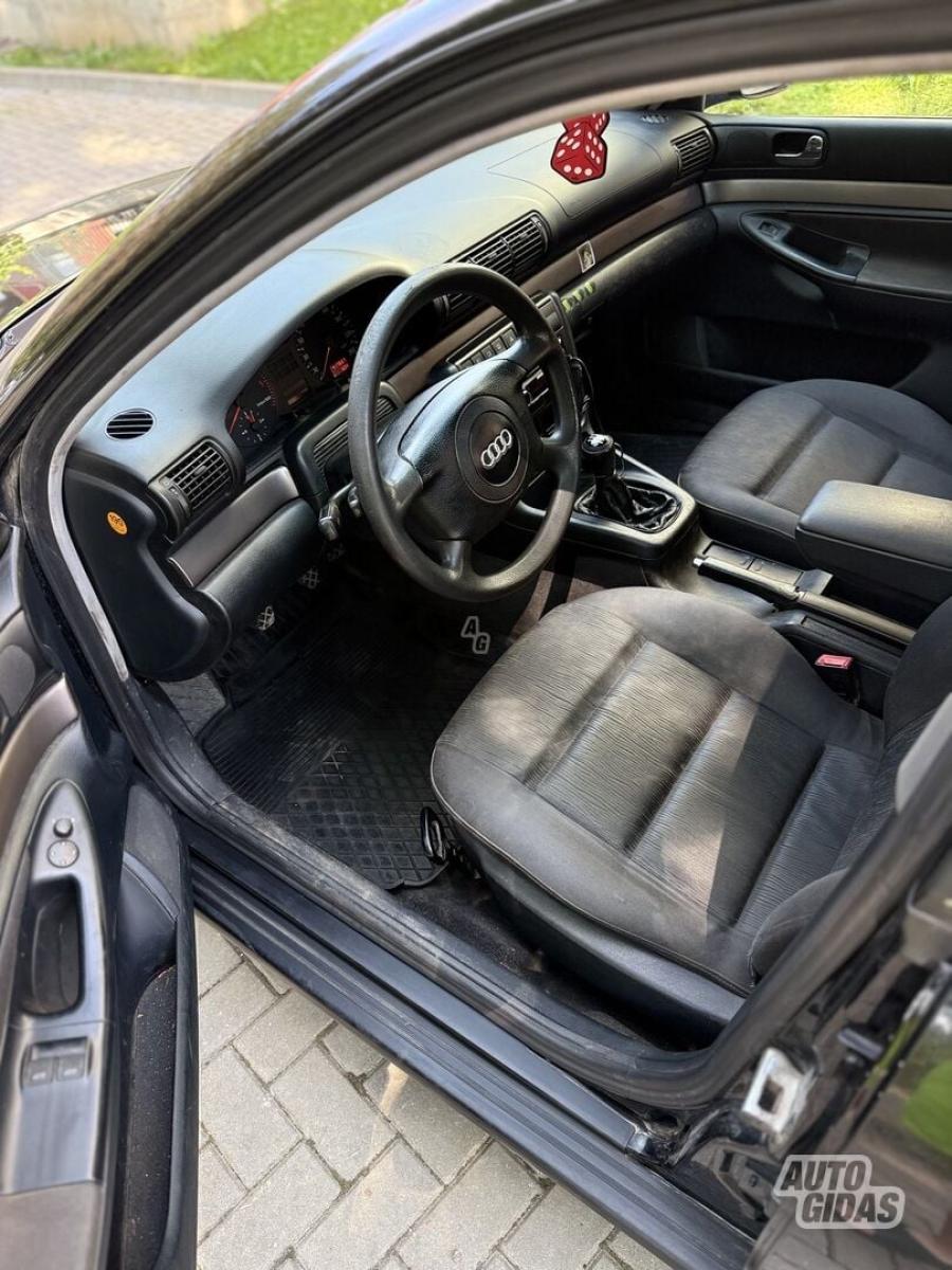 Audi A4 1998 in Vilnius, with an engine capacity of 1.90 L and mileage of 410 thousand km for 900 €, photo 10 on AUTOMOTO.COM.LV