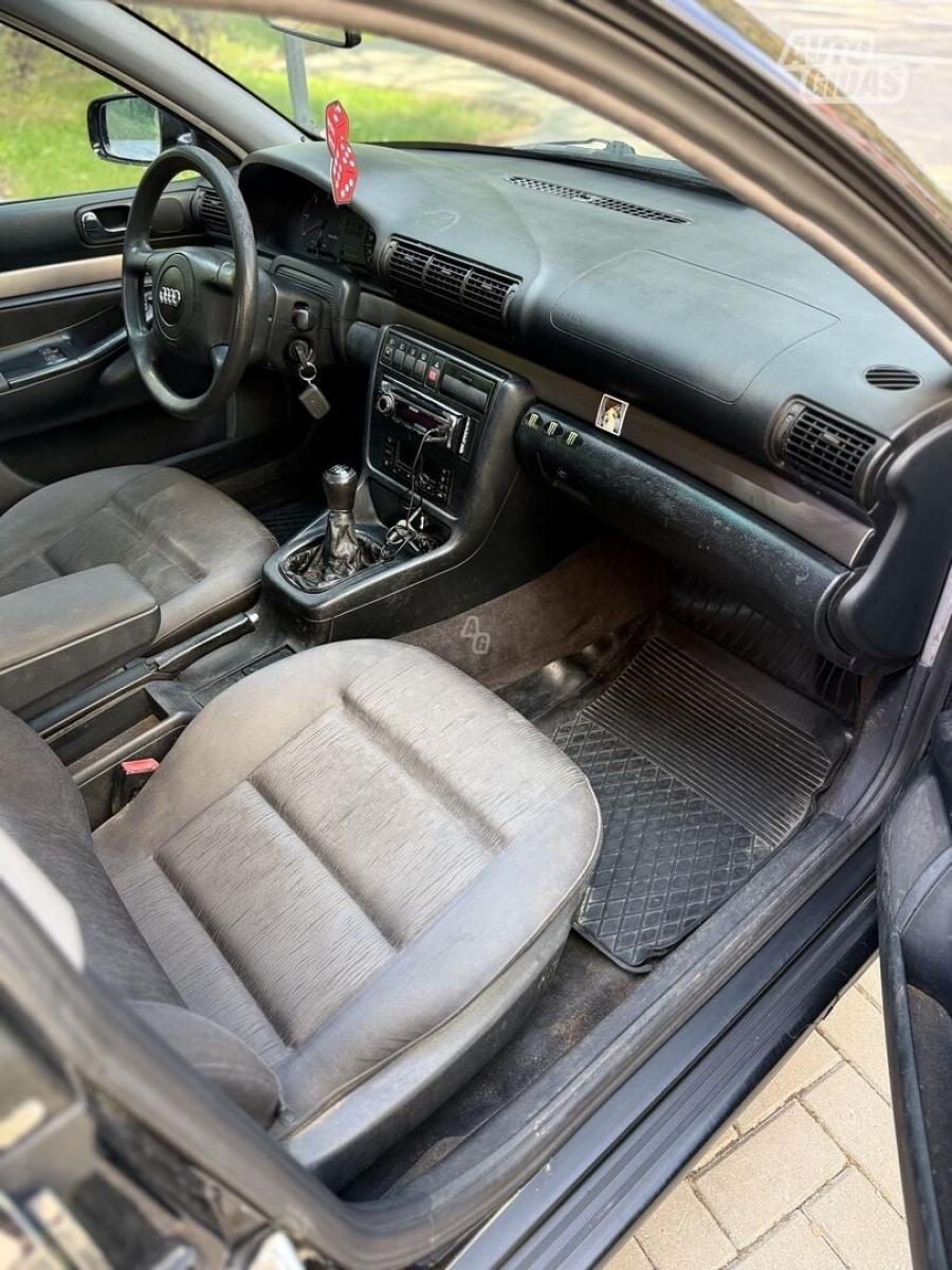 Audi A4 1998 in Vilnius, with an engine capacity of 1.90 L and mileage of 410 thousand km for 900 €, photo 11 on AUTOMOTO.COM.LV