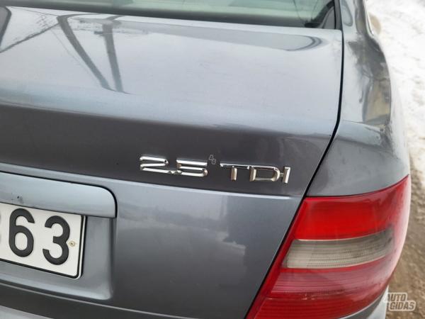Audi A4 1999 Alīta, ar dzinēja tilpumu 2.50 L un nobraukumu 306 tūkst. km par 1050 €, foto 7 vietnē AUTOMOTO.COM.LV