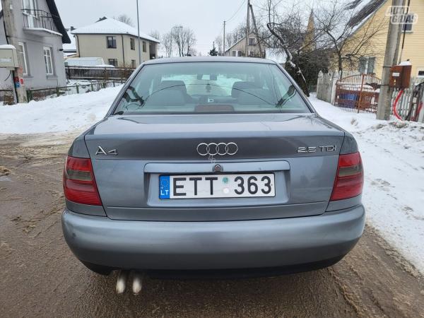 Audi A4 1999 Alīta, ar dzinēja tilpumu 2.50 L un nobraukumu 306 tūkst. km par 1050 €, foto 8 vietnē AUTOMOTO.COM.LV