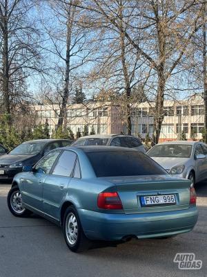 Audi A4 1999 Viļņa, ar dzinēja tilpumu 1.60 L un nobraukumu 1 tūkst. km par 730 €, foto  vietnē AUTOMOTO.COM.LV