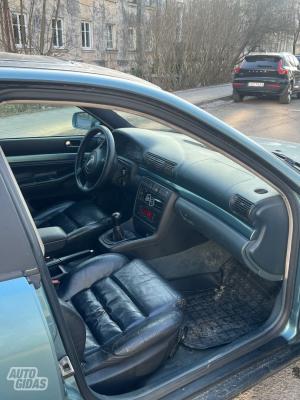 Audi A4 1999 Viļņa, ar dzinēja tilpumu 1.60 L un nobraukumu 1 tūkst. km par 730 €, foto 11 vietnē AUTOMOTO.COM.LV