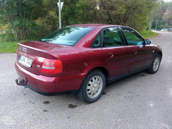 Audi A4 1999 Viļņa vietnē Audi A4 1999 Viļņa, ar dzinēja tilpumu 1.60 L un nobraukumu 204 tūkst. km par 1190 €, foto 7 vietnē AUTOMOTO.COM.LV