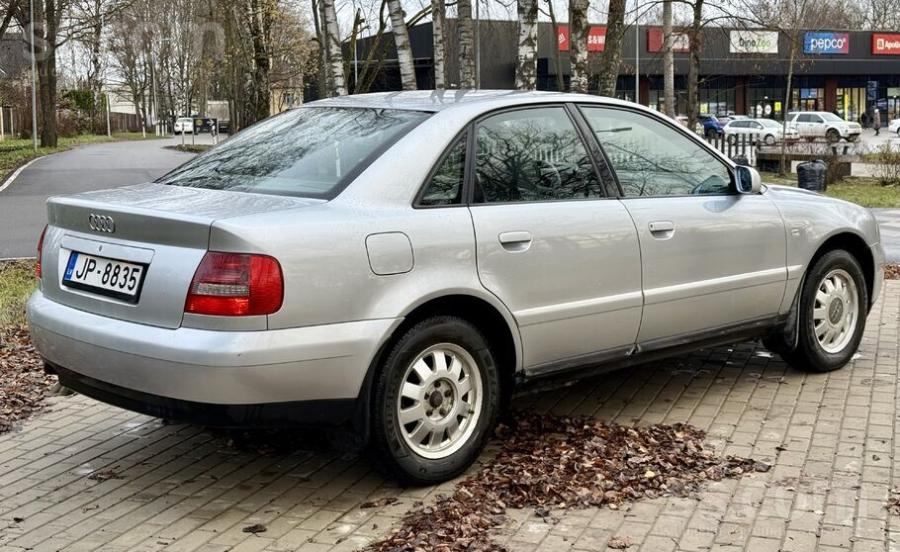 Ауди А4 2000 в Рига, объемом двигателя 1.90 л и пробегом 333 тыс. км за 1290 €, фото 5 на AUTOMOTO.COM.LV