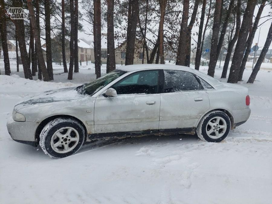 Audi A4 2000 Kauņa, ar dzinēja tilpumu 1.90 L un nobraukumu 302 tūkst. km par 525 €, foto 4 vietnē AUTOMOTO.COM.LV