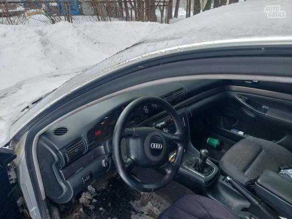 Audi A4 2000 Kauņa, ar dzinēja tilpumu 1.90 L un nobraukumu 302 tūkst. km par 525 €, foto 5 vietnē AUTOMOTO.COM.LV