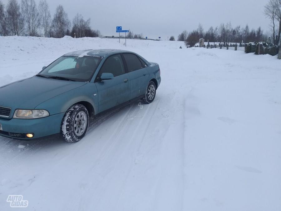 Audi A4 2000 in Vilnius, with an engine capacity of 1.80 L and mileage of 358 thousand km for 850 €, photo 4 on AUTOMOTO.COM.LV
