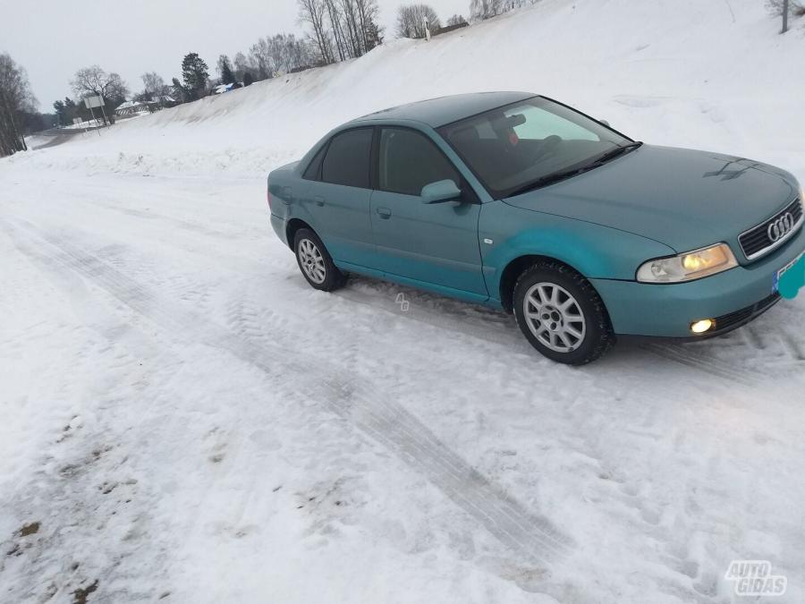 Audi A4 2000 in Vilnius, with an engine capacity of 1.80 L and mileage of 352 thousand km for 899 €, photo 2 on AUTOMOTO.COM.LV