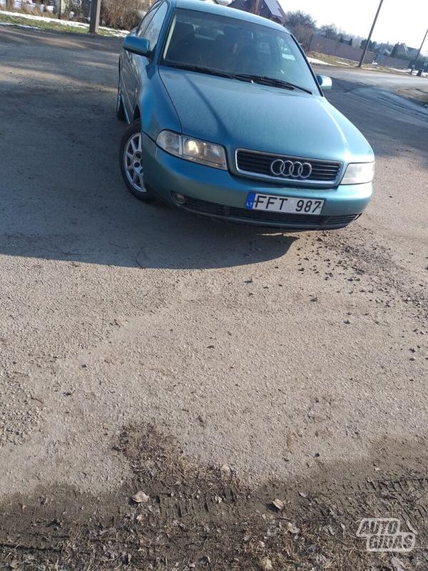 Audi A4 2000 Viļņa, ar dzinēja tilpumu 1.80 L un nobraukumu 328 tūkst. km par 699 €, foto 3 vietnē AUTOMOTO.COM.LV