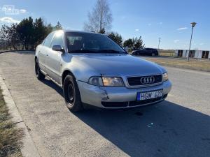 Audi A4 2000 Kauņa, ar dzinēja tilpumu 1.80 L un nobraukumu 366 tūkst. km par 450 €, foto  vietnē AUTOMOTO.COM.LV