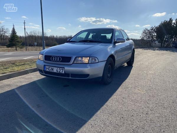 Audi A4 2000 Kauņa, ar dzinēja tilpumu 1.80 L un nobraukumu 366 tūkst. km par 450 €, foto 2 vietnē AUTOMOTO.COM.LV