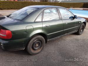 Audi A4 2000 Tallina, ar dzinēja tilpumu 1.60 L un nobraukumu 345 tūkst. km par 1500 €, foto 5 vietnē AUTOMOTO.COM.LV
