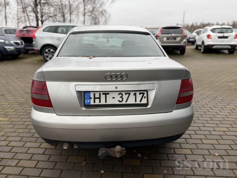Audi A4 2000 in Talsi, with an engine capacity of 1.90 L and mileage of 364 thousand km for 1580 €, photo 4 on AUTOMOTO.COM.LV