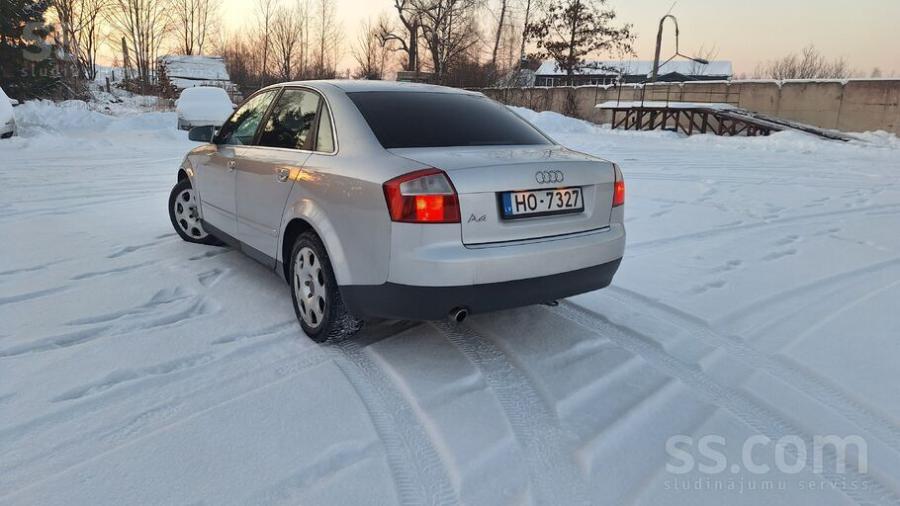 Audi A4 2000 in Daugavpils, with an engine capacity of 2.00 L and mileage of 234 thousand km for 1550 €, photo 4 on AUTOMOTO.COM.LV