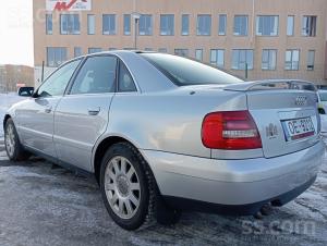 Audi A4 2000 Jelgava, ar dzinēja tilpumu 2.50 L un nobraukumu 389 tūkst. km par 4700 €, foto 10 vietnē AUTOMOTO.COM.LV