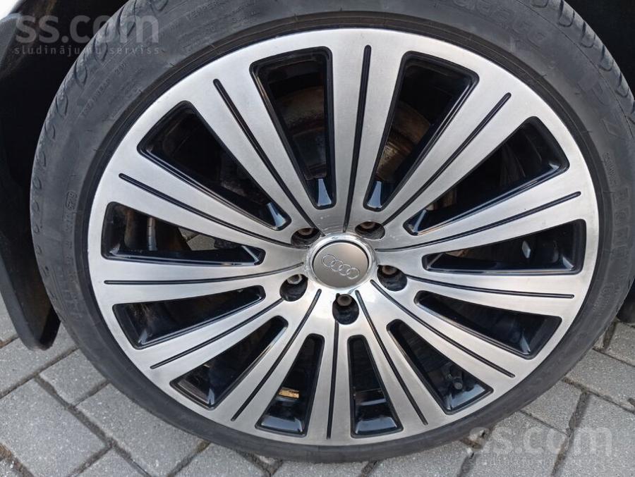 Audi A4 2000 Jelgava, ar dzinēja tilpumu 2.50 L un nobraukumu 389 tūkst. km par 4700 €, foto 12 vietnē AUTOMOTO.COM.LV