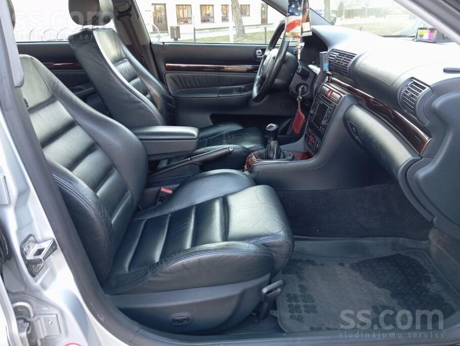 Audi A4 2000 Jelgava, ar dzinēja tilpumu 2.50 L un nobraukumu 389 tūkst. km par 4700 €, foto 13 vietnē AUTOMOTO.COM.LV