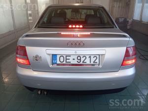 Audi A4 2000 Jelgava, ar dzinēja tilpumu 2.50 L un nobraukumu 389 tūkst. km par 4700 €, foto 21 vietnē AUTOMOTO.COM.LV
