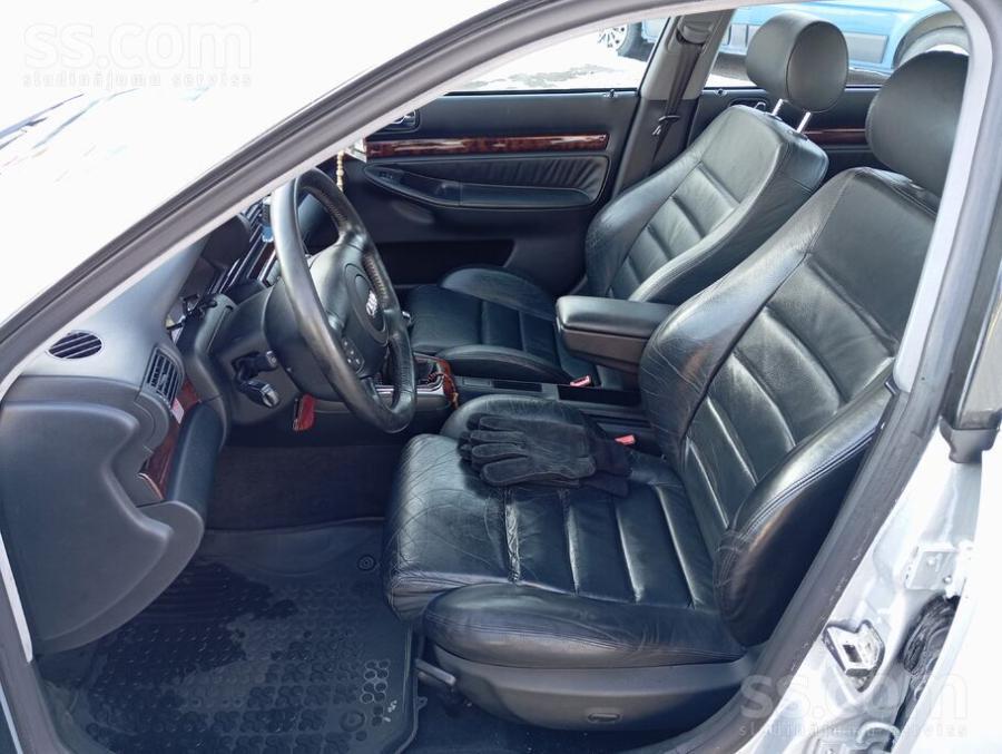 Audi A4 2000 Jelgava, ar dzinēja tilpumu 2.50 L un nobraukumu 389 tūkst. km par 4700 €, foto 22 vietnē AUTOMOTO.COM.LV