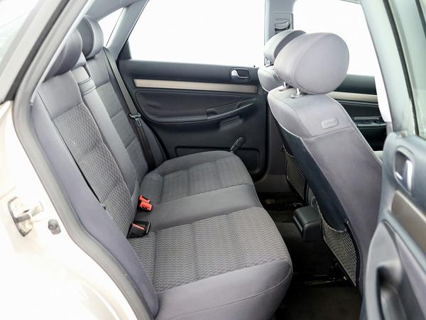 Audi A4 2000 in Tallinn, with an engine capacity of 1.60 L and mileage of 153 thousand km for 1499 €, photo 7 on AUTOMOTO.COM.LV