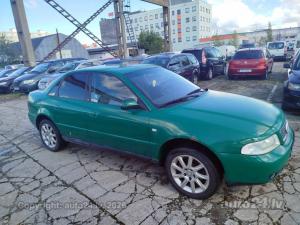 Audi A4 2000 Tallina, ar dzinēja tilpumu 1.60 L un nobraukumu 251 tūkst. km par 499 €, foto  vietnē AUTOMOTO.COM.LV