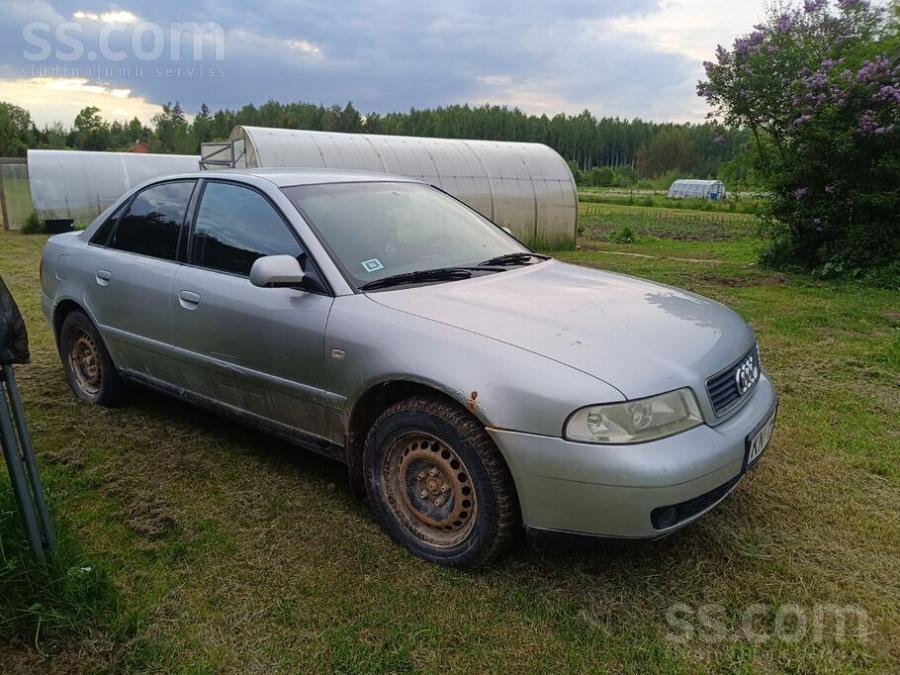 Audi A4 2001 Jelgava, ar dzinēja tilpumu 1.90 L un nobraukumu 340 tūkst. km par 700 €, foto 2 vietnē AUTOMOTO.COM.LV
