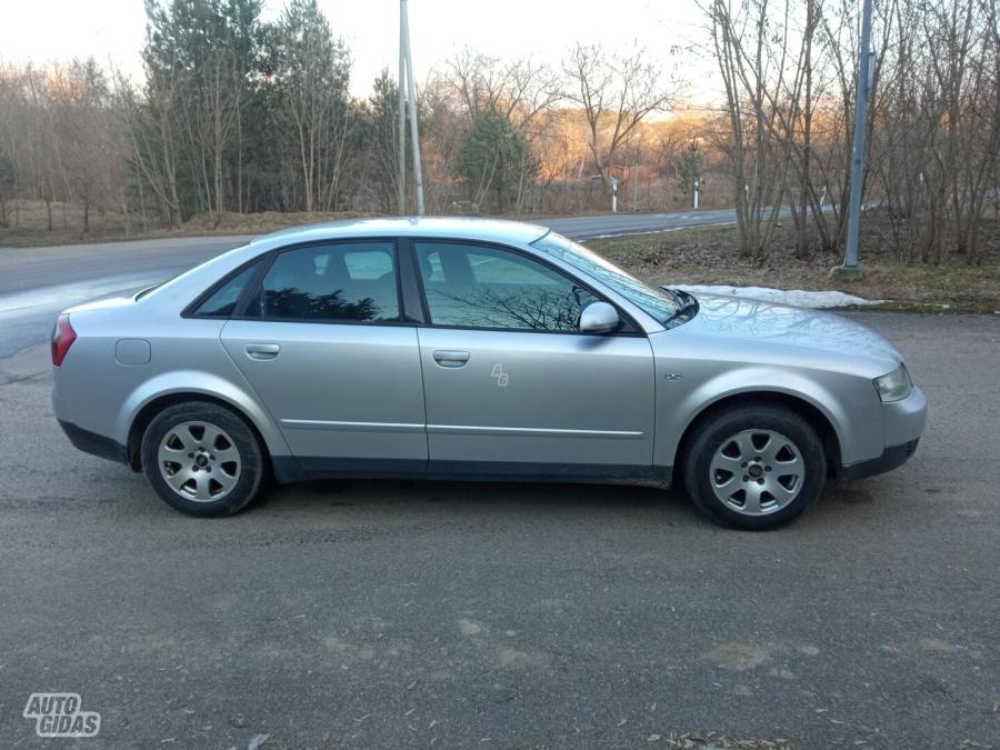 Audi A4 2001 in Vilnius, with an engine capacity of 1.90 L and mileage of 300 thousand km for 1390 €, photo 3 on AUTOMOTO.COM.LV