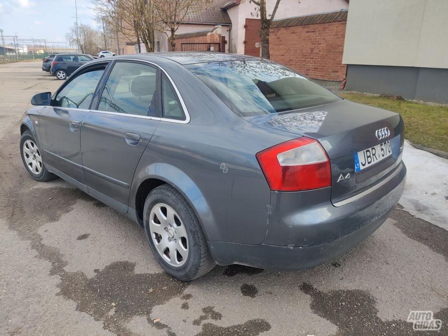 Audi A4 2001 Šauļi, ar dzinēja tilpumu 1.90 L un nobraukumu 500 tūkst. km par 1000 €, foto 4 vietnē AUTOMOTO.COM.LV