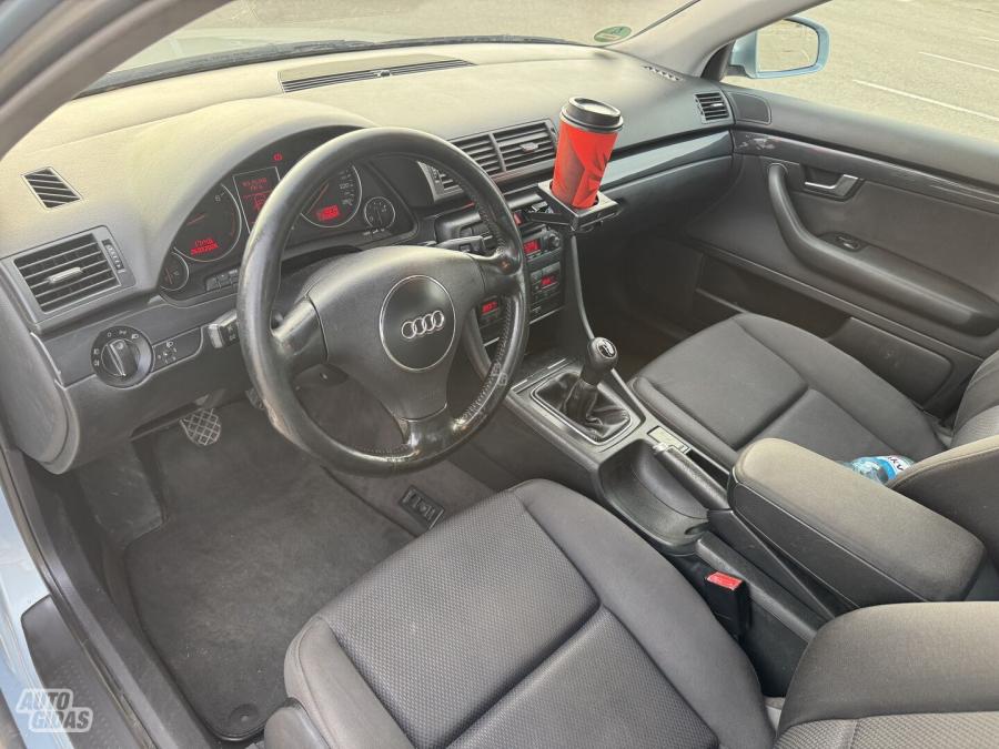 Audi A4 2001 Šauļi, ar dzinēja tilpumu 2.00 L un nobraukumu 238 tūkst. km par 1480 €, foto 12 vietnē AUTOMOTO.COM.LV
