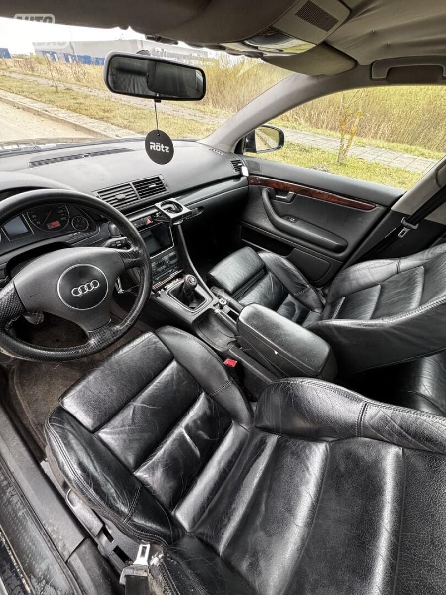 Audi A4 2001 Viļņa, ar dzinēja tilpumu 1.90 L un nobraukumu 450 tūkst. km par 1900 €, foto 7 vietnē AUTOMOTO.COM.LV