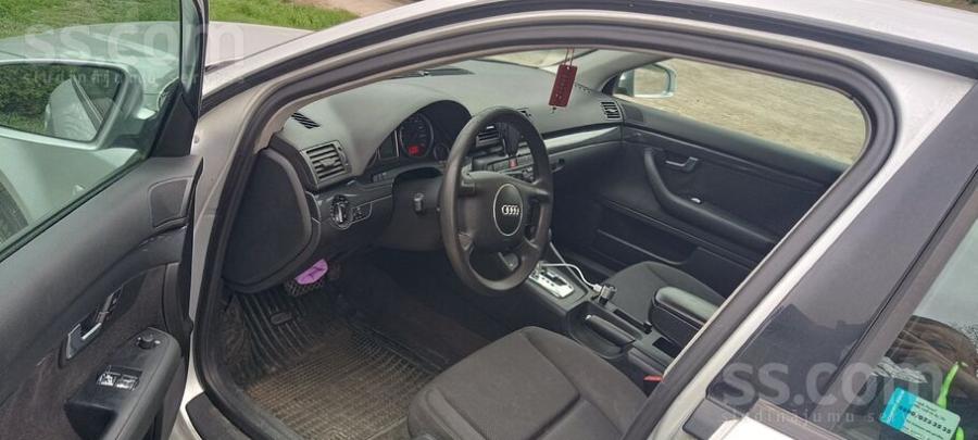 Audi A4 2001 in Riga, with an engine capacity of 2.00 L and mileage of 335 thousand km for 1500 €, photo 6 on AUTOMOTO.COM.LV