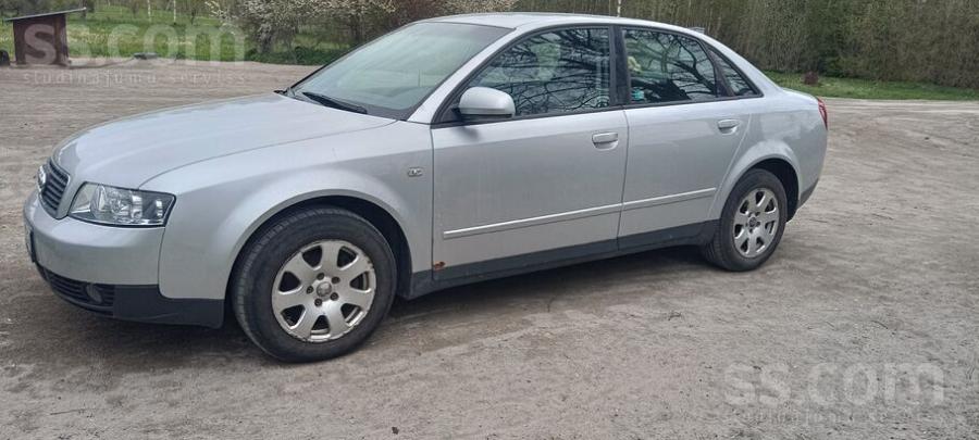 Audi A4 2001 in Riga, with an engine capacity of 2.00 L and mileage of 335 thousand km for 1500 €, photo 10 on AUTOMOTO.COM.LV