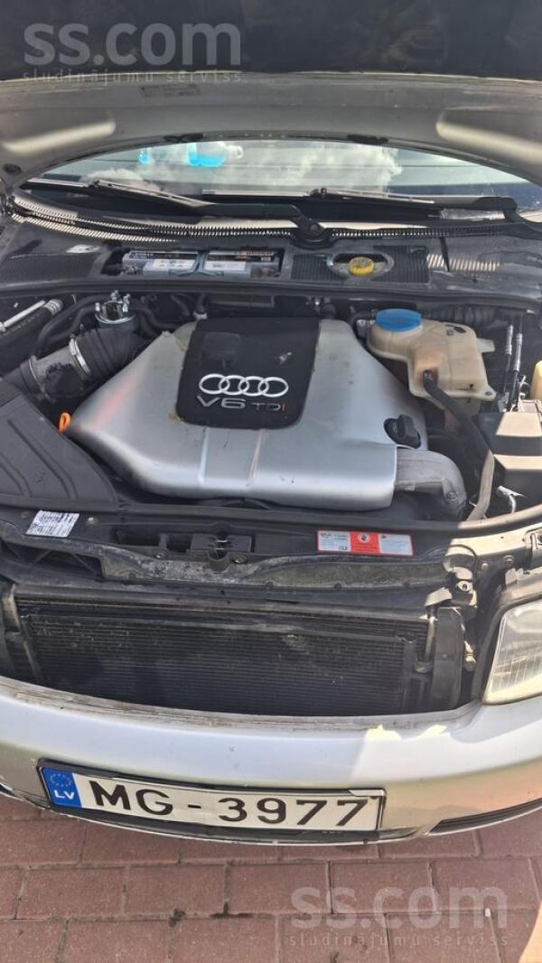 Audi A4 2001 Jelgava, ar dzinēja tilpumu 2.50 L un nobraukumu 438 tūkst. km par 1500 €, foto 6 vietnē AUTOMOTO.COM.LV