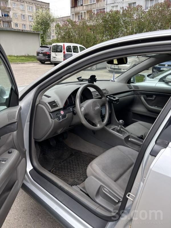 Audi A4 2001 Rīga, ar dzinēja tilpumu 2.00 L un nobraukumu 289 tūkst. km par 1200 €, foto 6 vietnē AUTOMOTO.COM.LV