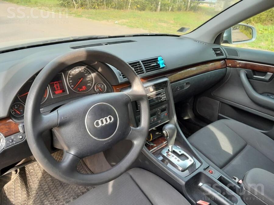 Audi A4 2001 in Riga, with an engine capacity of 2.00 L and mileage of 278 thousand km for 1000 €, photo 4 on AUTOMOTO.COM.LV