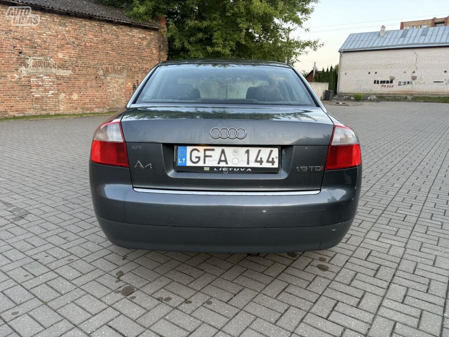 Audi A4 2001 Viļņa, ar dzinēja tilpumu 1.90 L un nobraukumu 339 tūkst. km par 1300 €, foto 11 vietnē AUTOMOTO.COM.LV