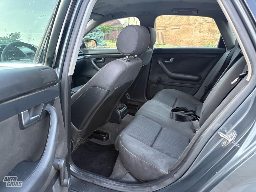 Audi A4 2001 Viļņa, ar dzinēja tilpumu 1.90 L un nobraukumu 339 tūkst. km par 1300 €, foto 14 vietnē AUTOMOTO.COM.LV