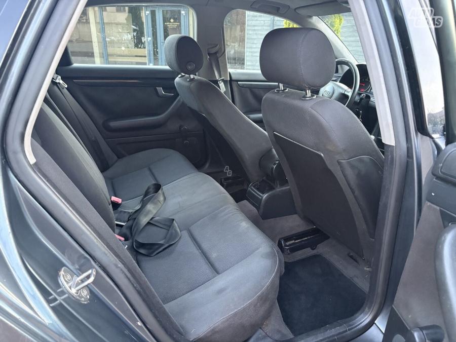Audi A4 2001 Viļņa, ar dzinēja tilpumu 1.90 L un nobraukumu 339 tūkst. km par 1300 €, foto 15 vietnē AUTOMOTO.COM.LV