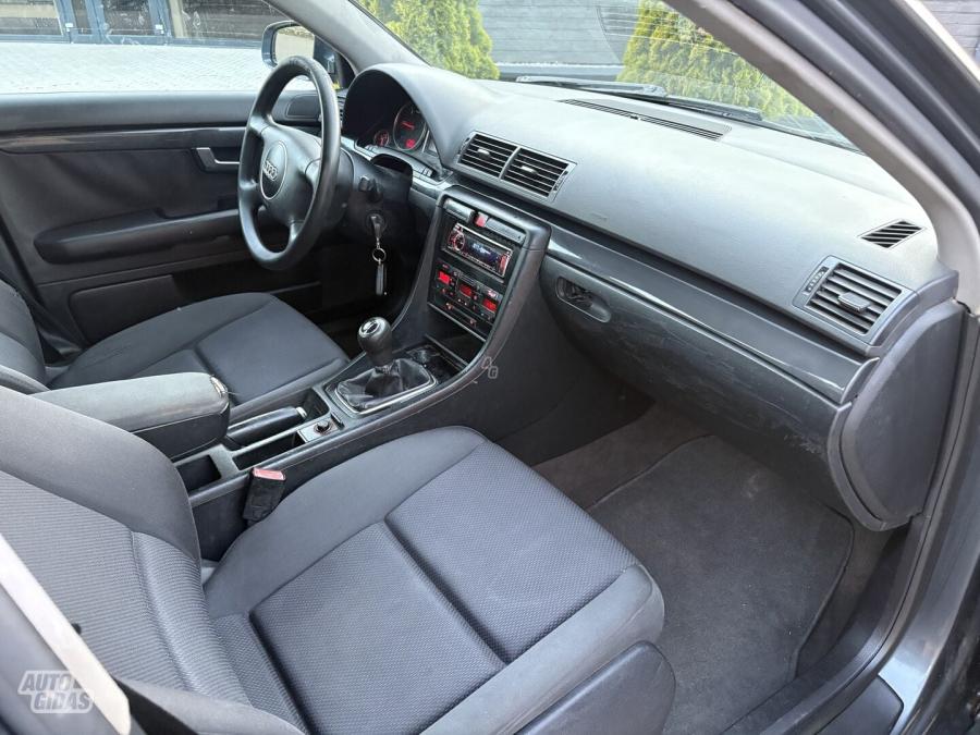 Audi A4 2001 Viļņa, ar dzinēja tilpumu 1.90 L un nobraukumu 339 tūkst. km par 1300 €, foto 16 vietnē AUTOMOTO.COM.LV