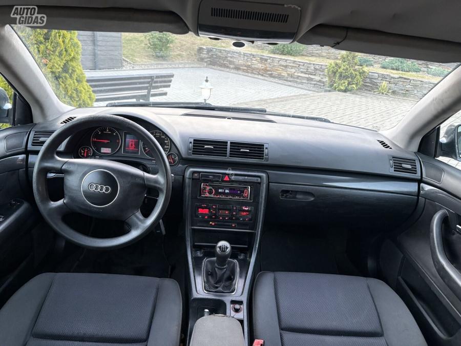 Audi A4 2001 Viļņa, ar dzinēja tilpumu 1.90 L un nobraukumu 339 tūkst. km par 1300 €, foto 17 vietnē AUTOMOTO.COM.LV