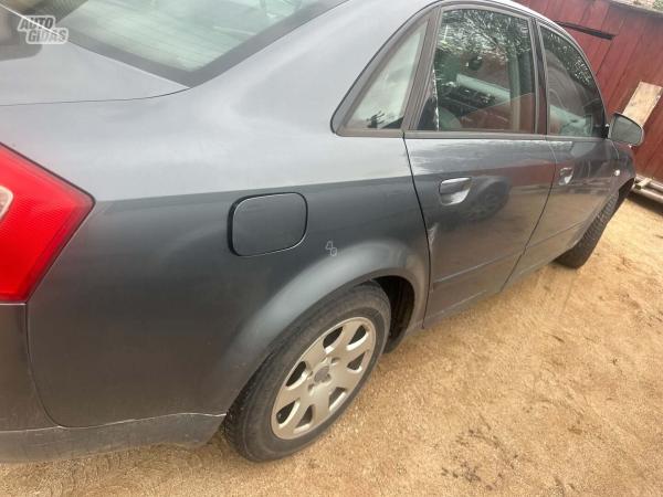 Ауди А4 2001 в Алитус на AUTOMOTO.COM.LV Ауди А4 2001 в Алитус, объемом двигателя 1.90 л и пробегом 360 тыс. км за 850 €, фото 3 на AUTOMOTO.COM.LV