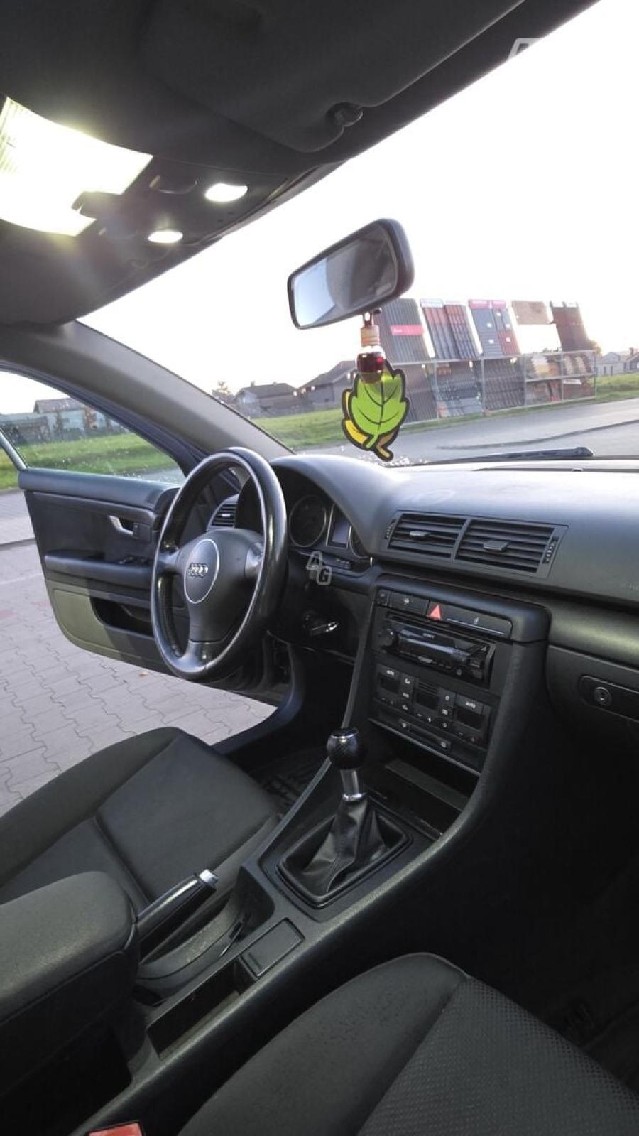 Audi A4 2001 Kauņa, ar dzinēja tilpumu 1.90 L un nobraukumu 318 tūkst. km par 1400 €, foto 15 vietnē AUTOMOTO.COM.LV