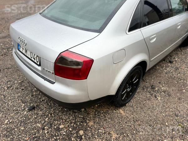 Audi A4 2002 Rēzekne, ar dzinēja tilpumu 1.90 L un nobraukumu 260 tūkst. km par 1453 €, foto 4 vietnē AUTOMOTO.COM.LV