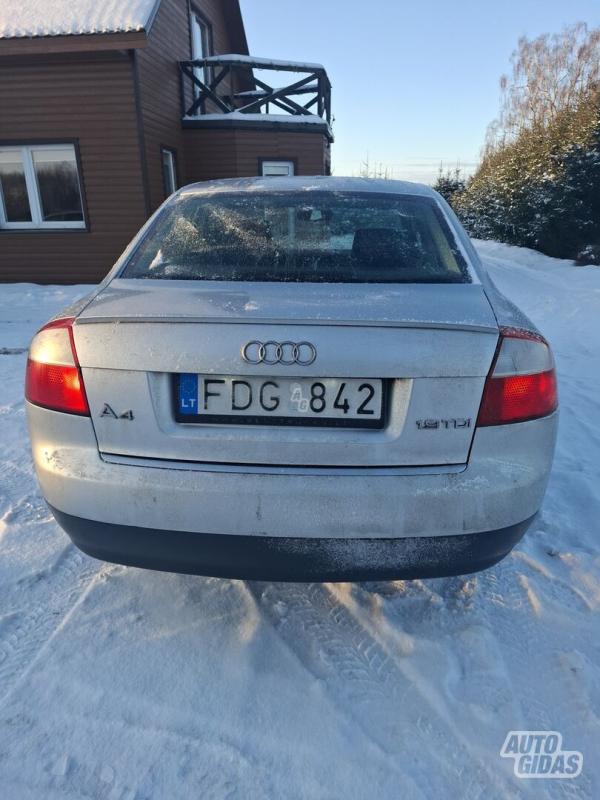 Audi A4 2002 in Elektrenai, with an engine capacity of 1.90 L and mileage of 368 thousand km for 1300 €, photo 8 on AUTOMOTO.COM.LV
