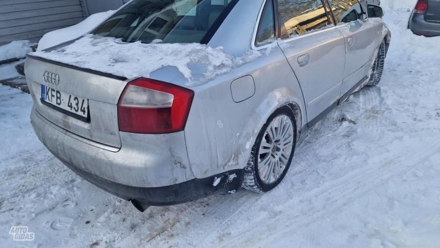 Audi A4 2002 Panevēža, ar dzinēja tilpumu 2.50 L un nobraukumu 340 tūkst. km par 800 €, foto 4 vietnē AUTOMOTO.COM.LV
