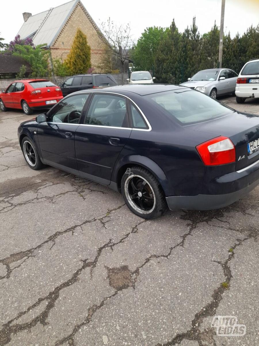 Audi A4 2002 Joniškis, ar dzinēja tilpumu 1.90 L un nobraukumu 320 tūkst. km par 820 €, foto 3 vietnē AUTOMOTO.COM.LV