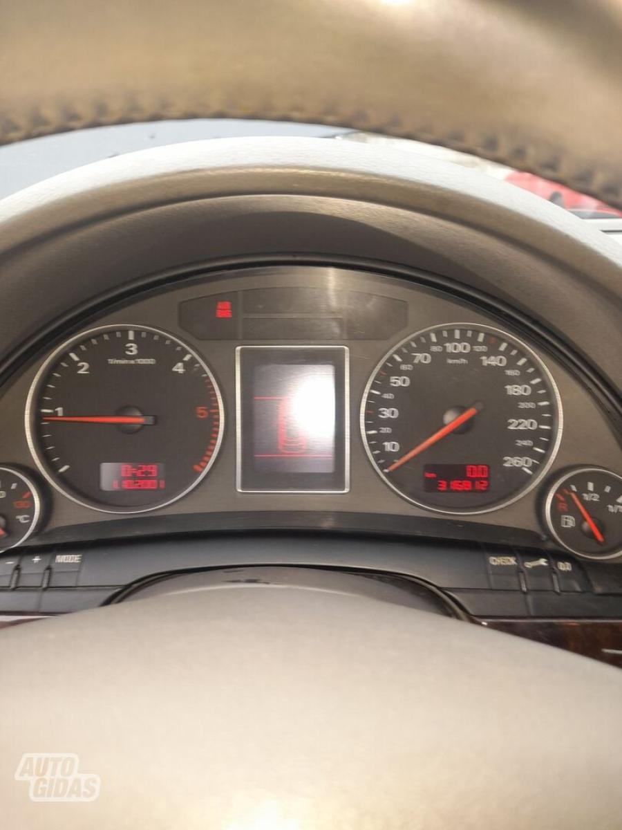Audi A4 2002 Joniškis, ar dzinēja tilpumu 1.90 L un nobraukumu 320 tūkst. km par 820 €, foto 10 vietnē AUTOMOTO.COM.LV