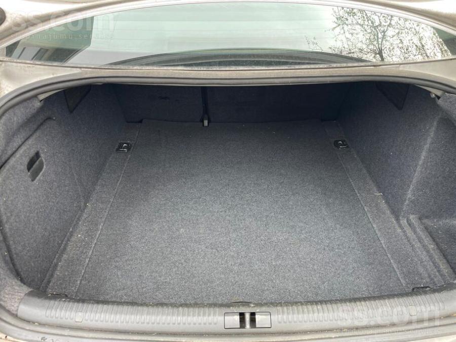 Audi A4 2002 in Riga, with an engine capacity of 1.90 L and mileage of 402 thousand km for 1200 €, photo 10 on AUTOMOTO.COM.LV