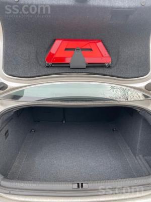 Audi A4 2002 in Riga, with an engine capacity of 1.90 L and mileage of 402 thousand km for 1200 €, photo 12 on AUTOMOTO.COM.LV